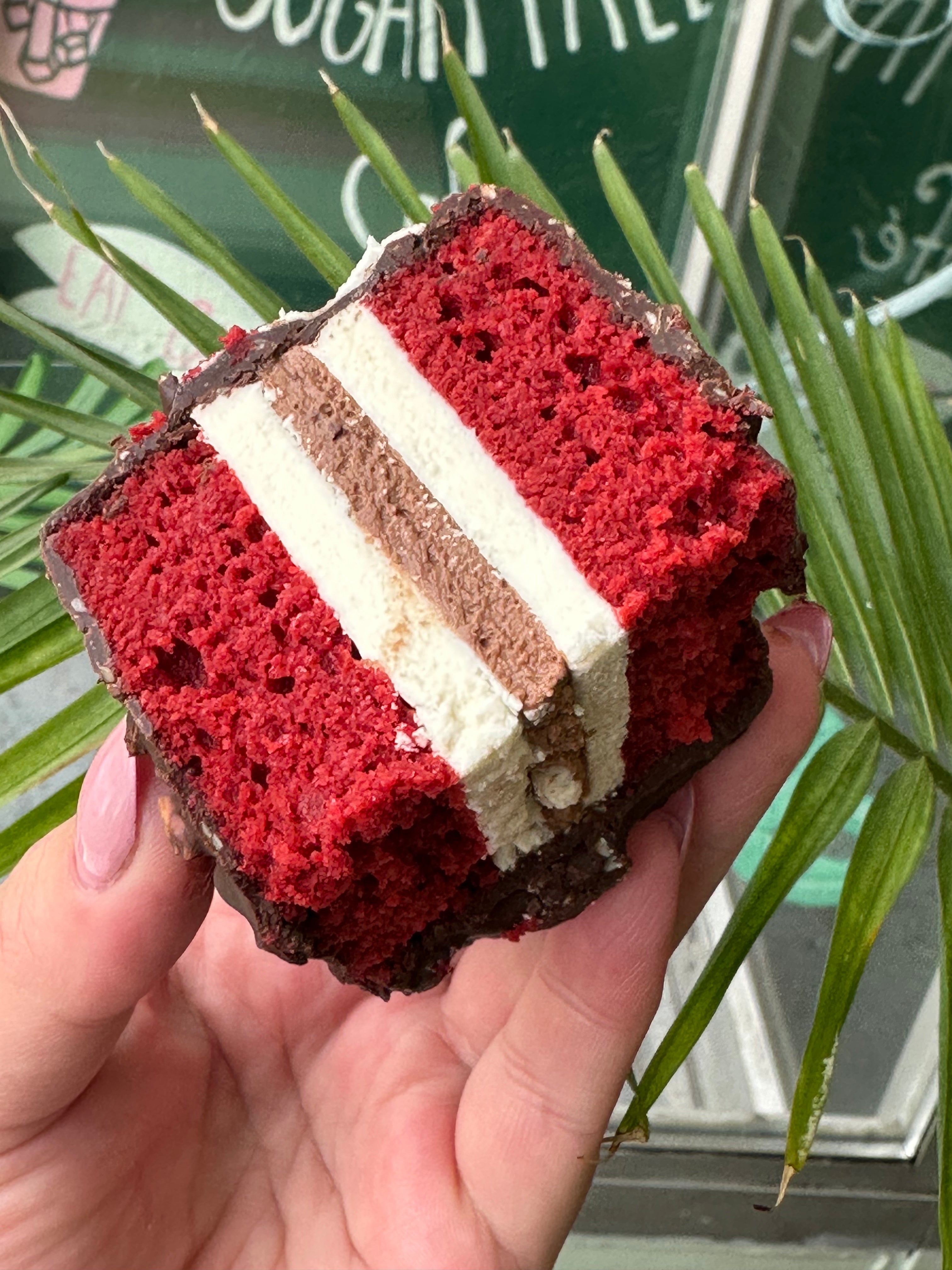 Croquant Red Velvet – Petit cake mtl